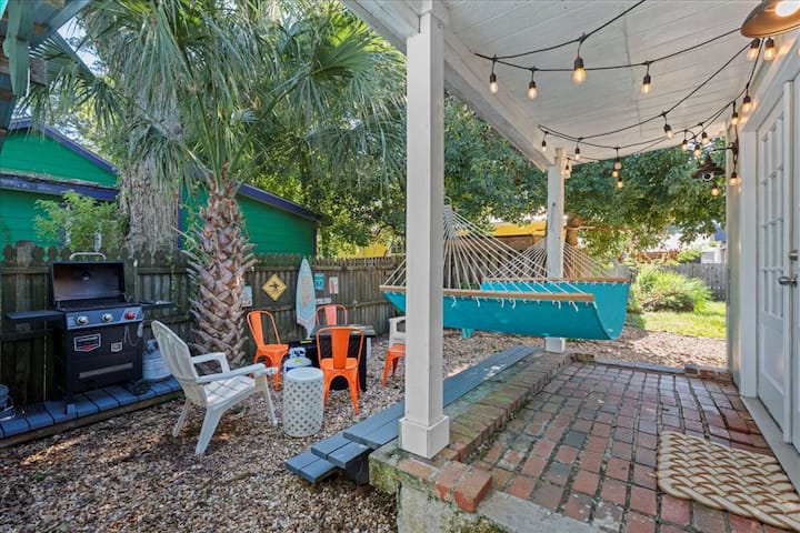 Charming Cottage In St. Aug | Kids Room & Firepit - St. Augustine, FL