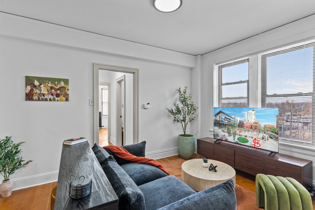 Skyline Retreat | Elegante 2BR por CWE & WashU - Departamentos en renta ...