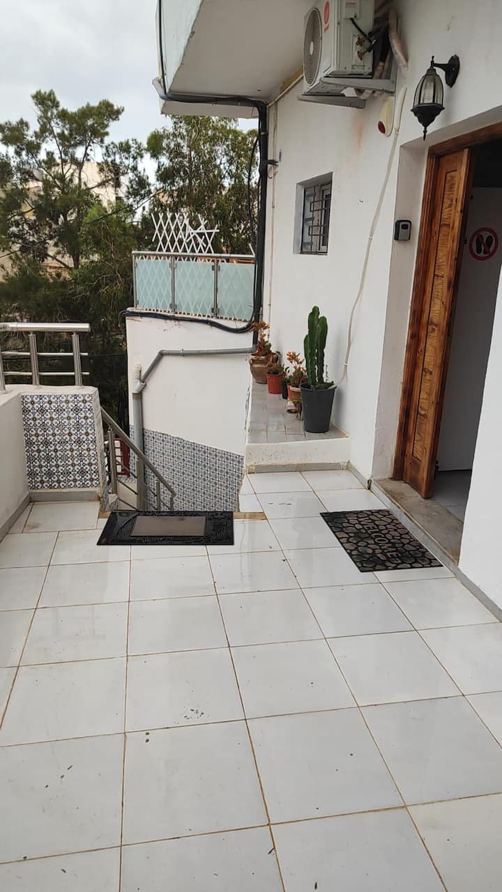 Schöne Ruhige 98qm Wohnung - حمّامات