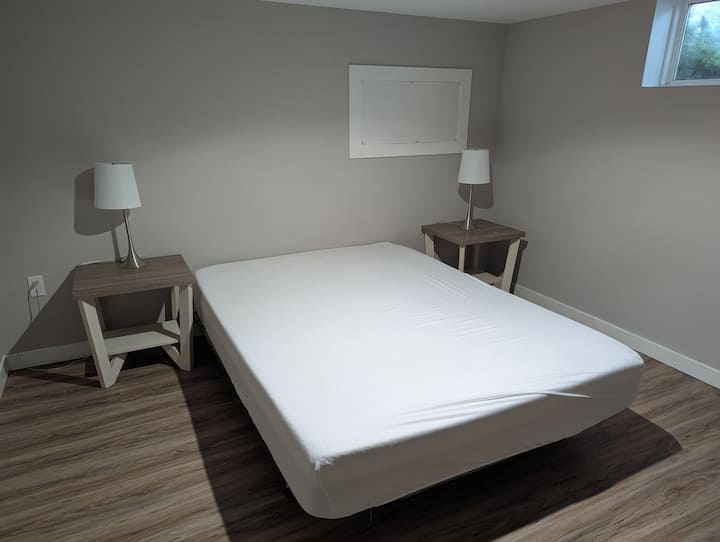 Entire Basement Unit Close To Downtown - St. Catharines