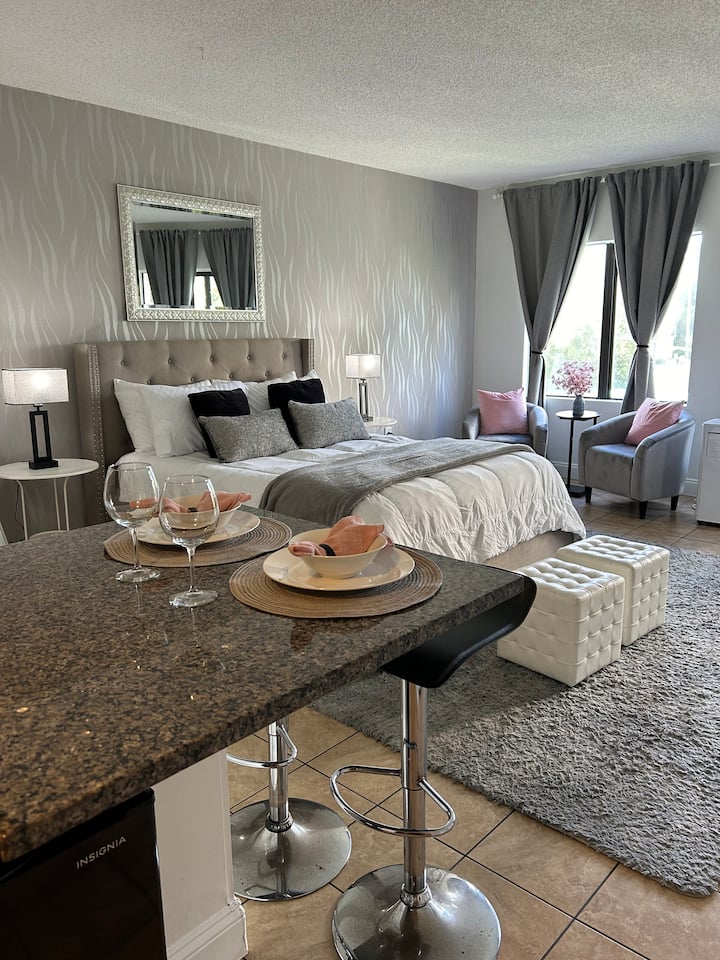 Gorgeous Studio Close To Universal - Universal Orlando Resort, Orlando