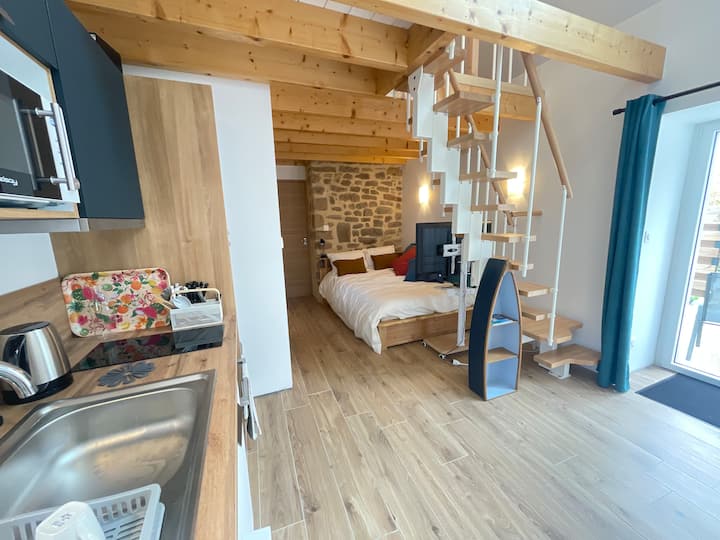Lokorn - Parking, Wifi, Tv, 500m Du Centre - Cast