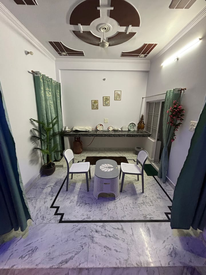 •Sangam Nest
•Entire 2rк Apartment With Garden - Prayagraj