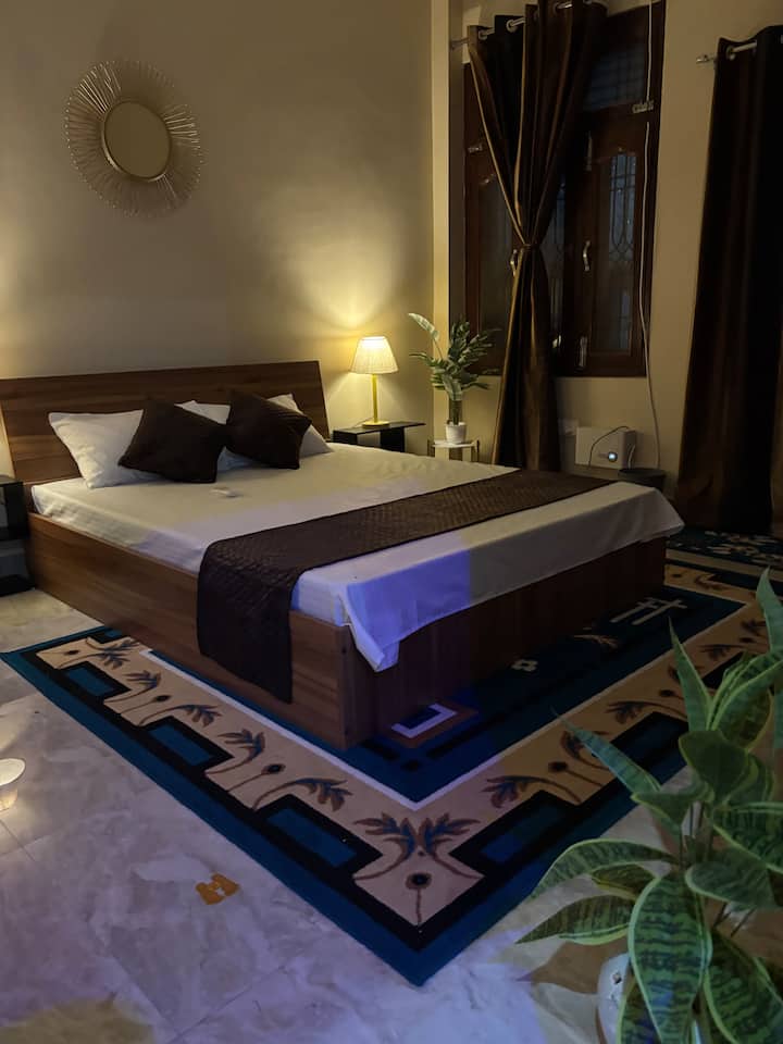 •Sangam Nest
•Entire 2rк Apartment With Garden - Prayagraj