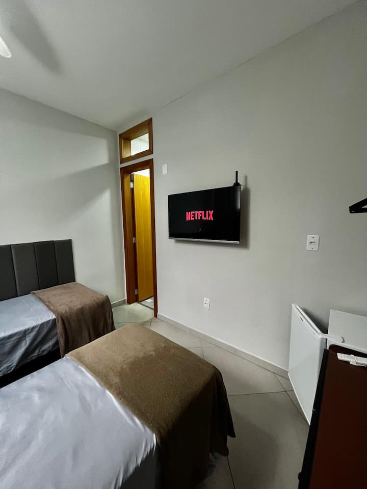 Suíte Para Duas Pessoas Em Contagem - Contagem