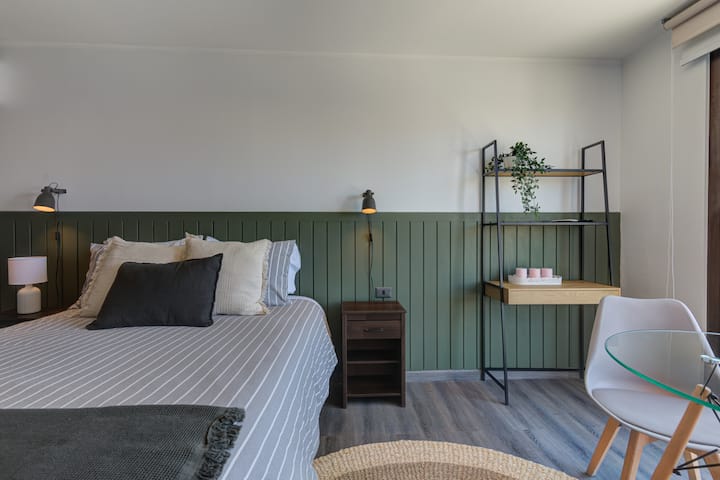 Home Office+a Pasos Movist Arena Y Casco Historico - Chile