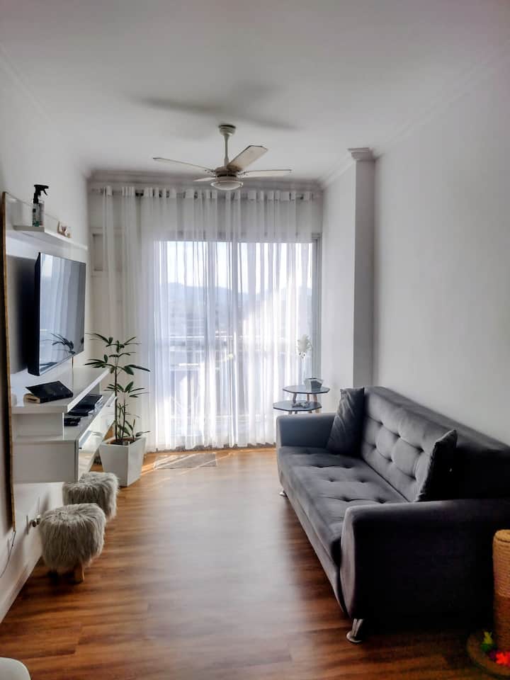 Quarto Em Parque Olímpica
Barra
Mulheres Casais - Rio de Janeiro