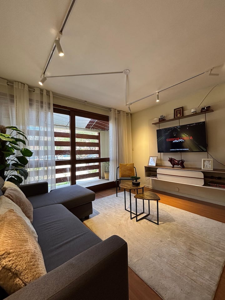 Céntrico Depto. Estilo “Boho Chic“en 1.º Piso - Chiclayo