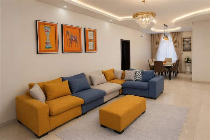 Luxury 3br Garki | Wifi | 247 Power |Self Check-in - Abuja