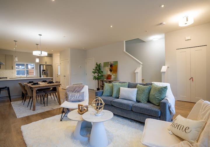 A Warm And Cozy Home In Willoughby Langley Bc - Langley, BC