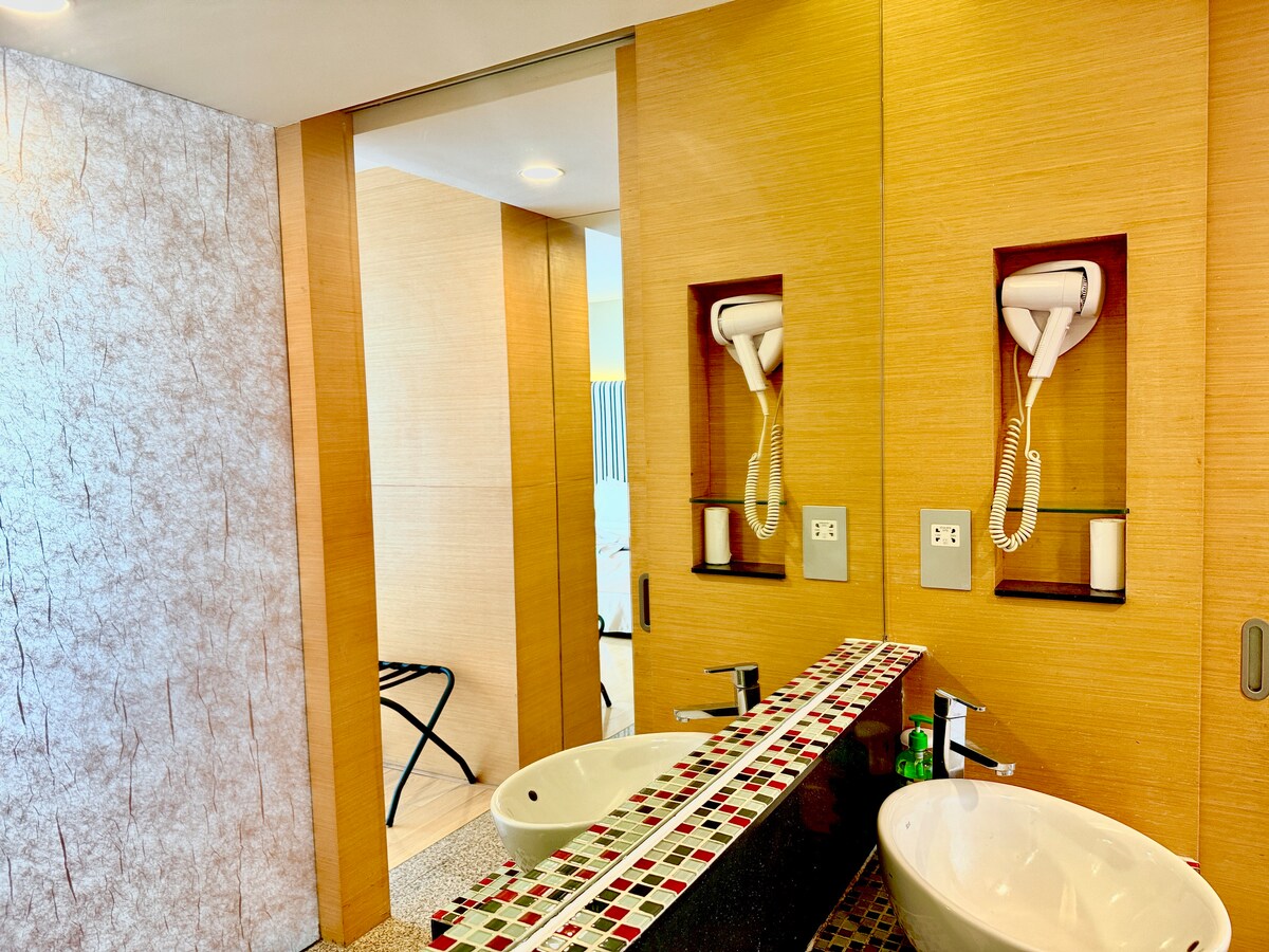 Nu Empire Subang SS16 New Spacious Studio near LRT - Airbnb