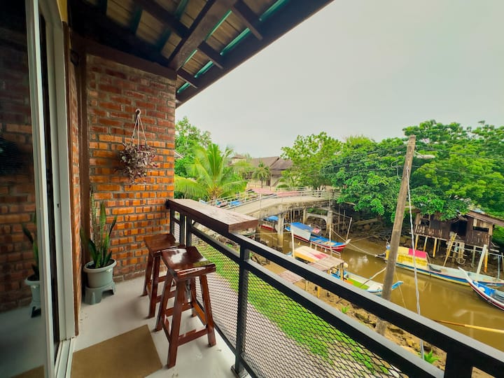 1 King Size Bedroom With Cenang River View - Pantai Cenang