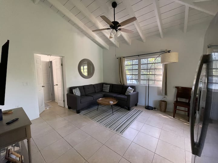 Yellowbird Is A One Bedroom On The Northside - Saint Thomas