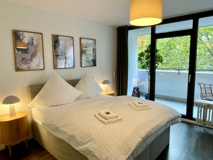 Sehr Zentral I Hbf Nah I Boxspringbett - Krefeld