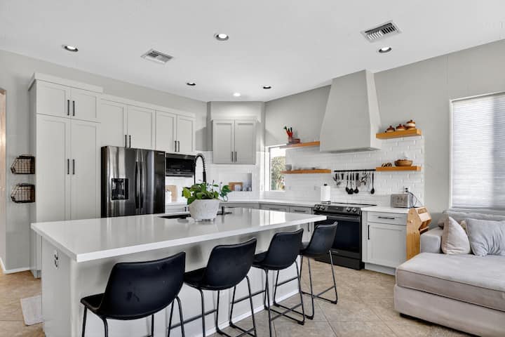 Desert Luxe Retreat In Litchfield Park - Buckeye, AZ