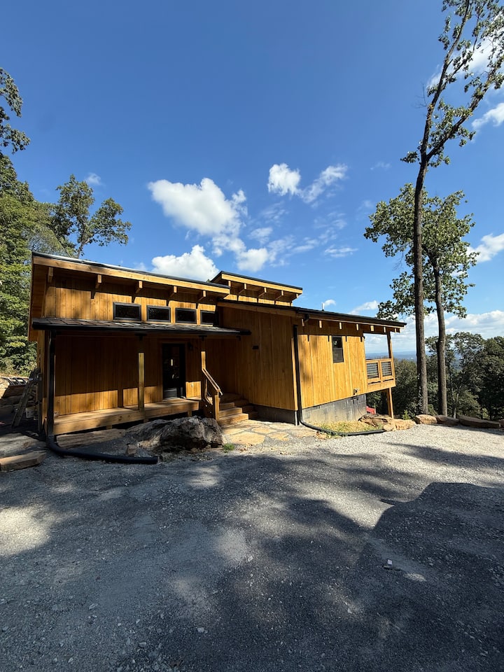 Mountain City Cabin - Chattanooga, TN