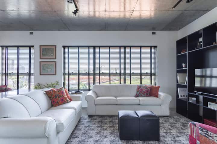 Amplo Loft No Maxhaus
Conforto E Moderno - Porto Alegre