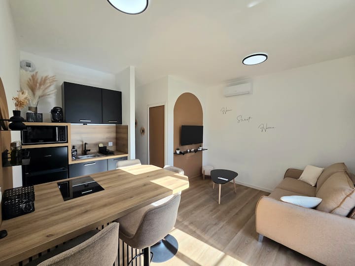 "Le Cosy", T1 à La Campagne, Proche Gare Tgv - Gare de Valence TGV