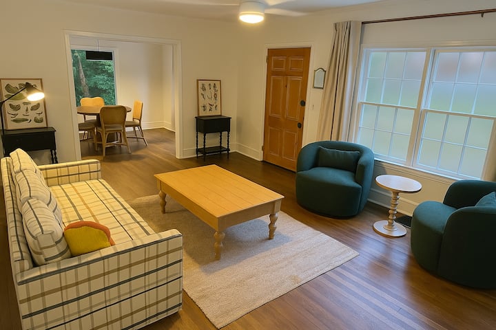 Lively Cottage Near Downtown Norcross - Duluth, GA