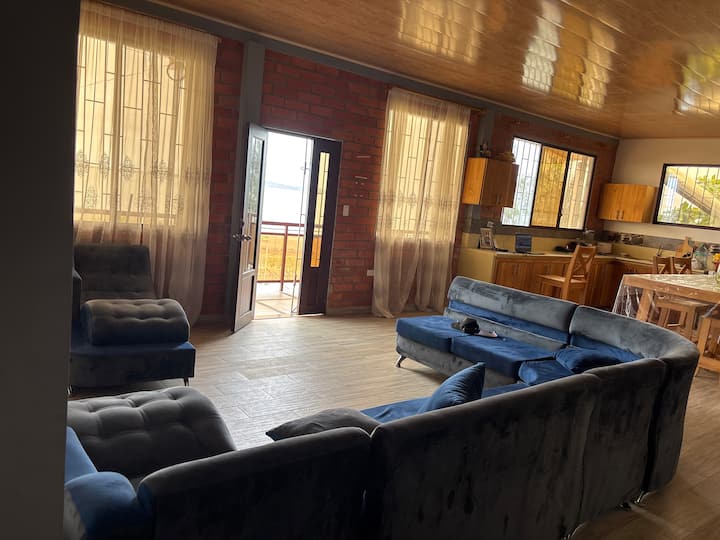 Departamento Familiar Frente Al Mar - Cojimies