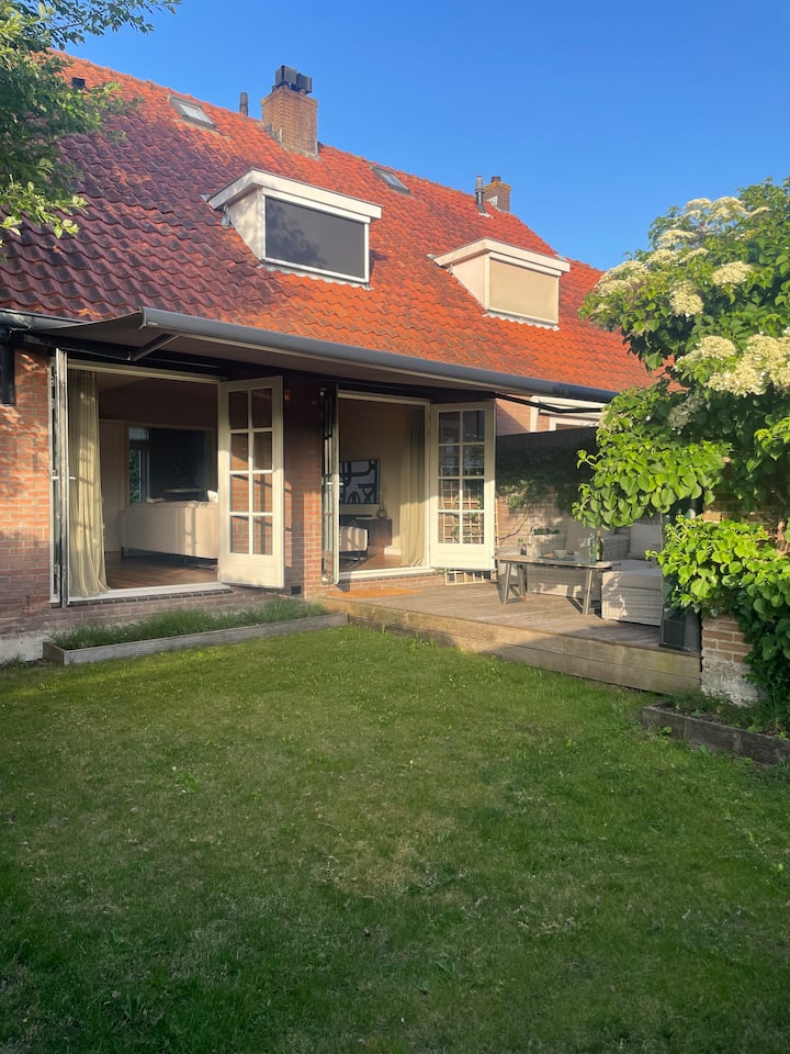 Sfeervol Familiehuis Met Zonnige Tuin - Breukelen