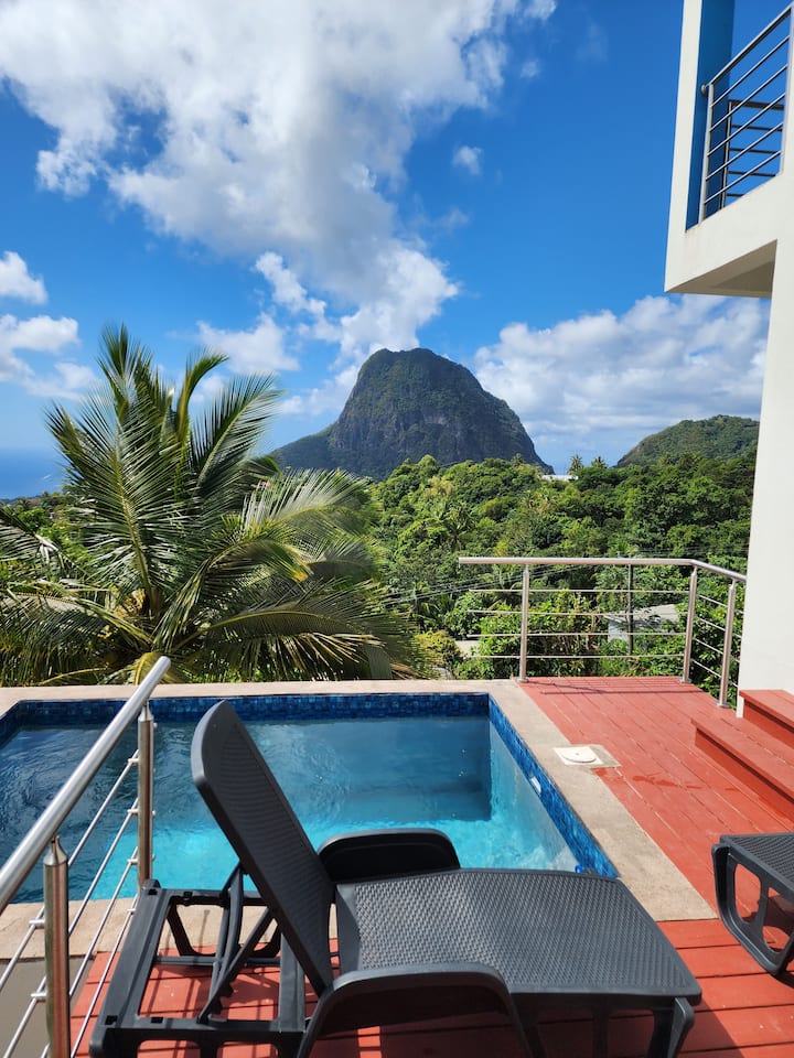 Majestic Villa - Santa Lucía