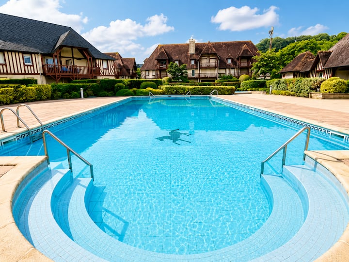ÉLégante Villa D’architecte Avec Piscine Et Tennis - Benerville-sur-Mer