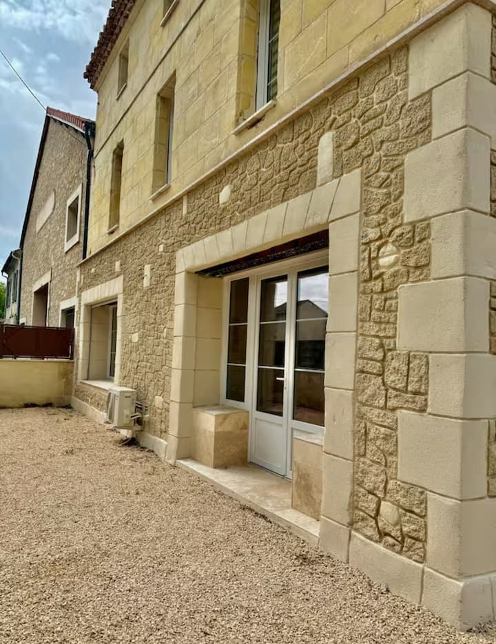 Charmant Appartement à La Campagne - Arlés