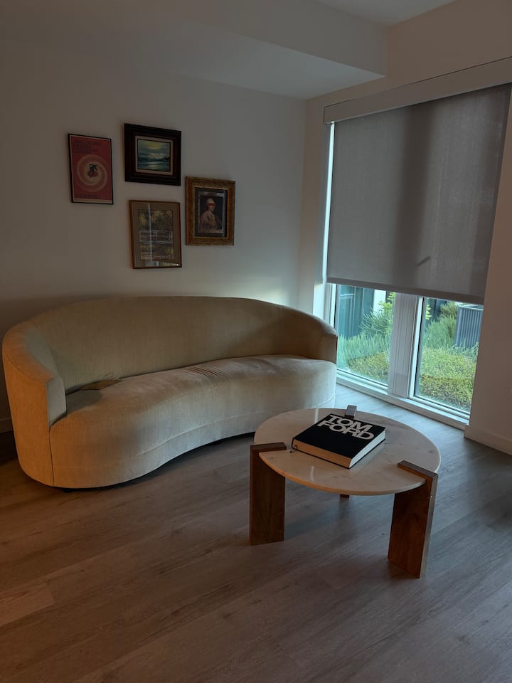 Cozy Apartment In The Heart Of Lake Merritt - Oakland, CA