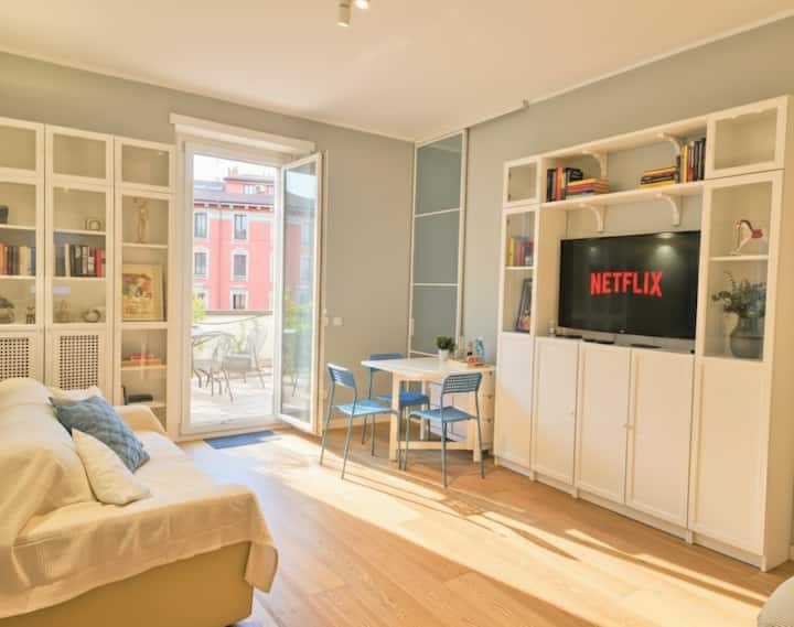 Boutique Apt Porta Romana: Terrace|4 Min Metro M3 - San Donato Milanese