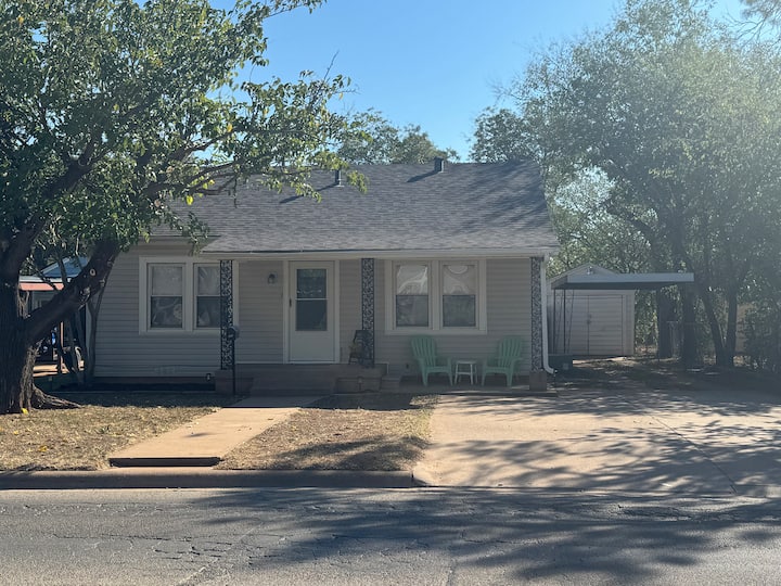 The Cozy Rustler - Abilene, TX