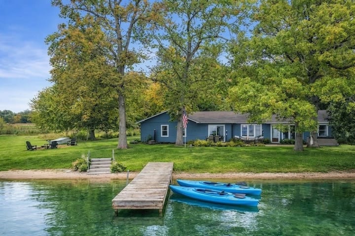 Genesee Lake 4br Modern Escape - Oconomowoc, WI