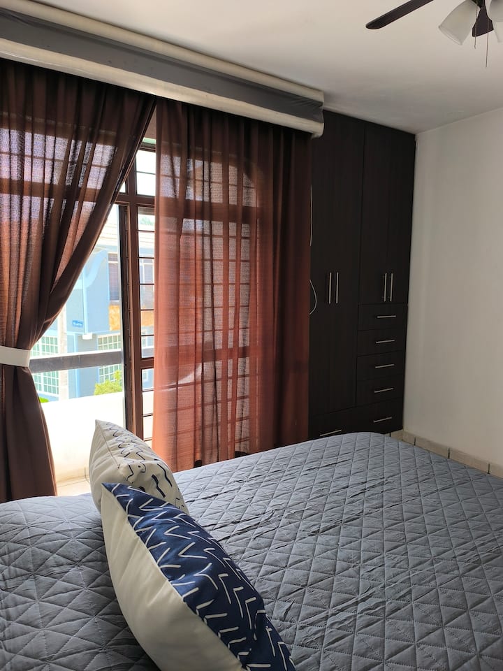 Departamento Completo Con Cochera - Uruapan