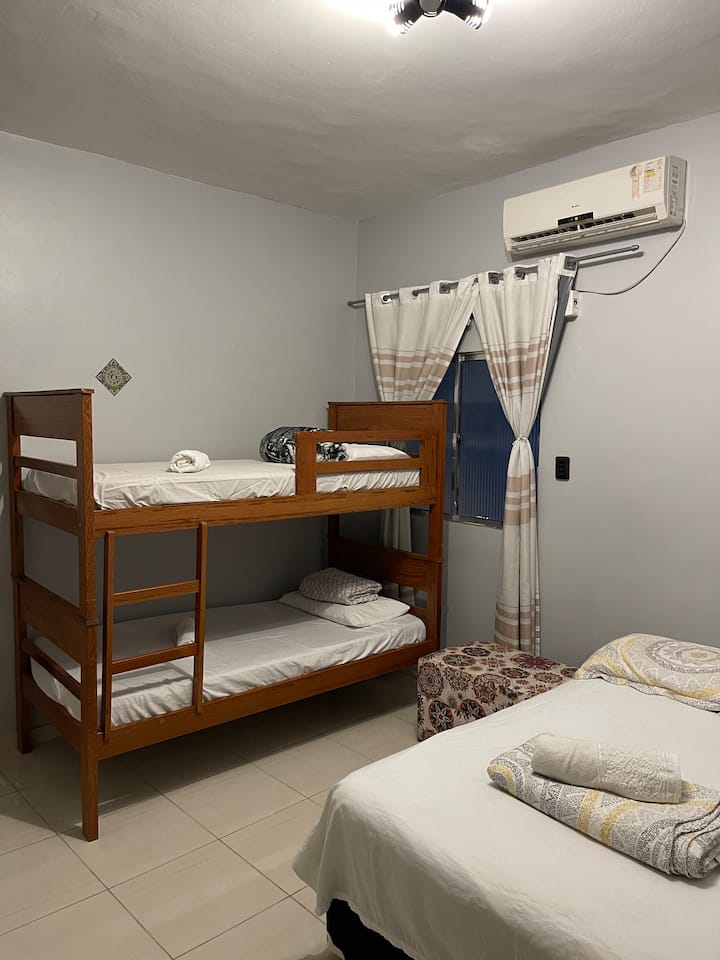 Casa Familiar Na Cachoeirinha - Arara's House - São Jorge