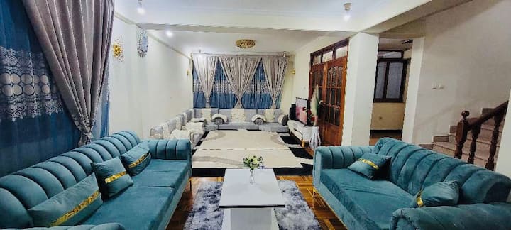 Near The Airport, Arabian Restaurant & Nightlife - Addis Abeba