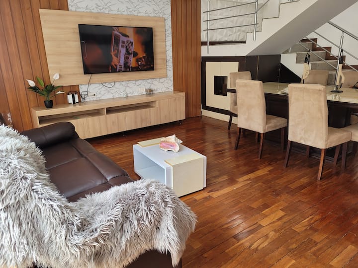 Modern Sunny Duplex Near Cable Car | Sopocachi - La Paz