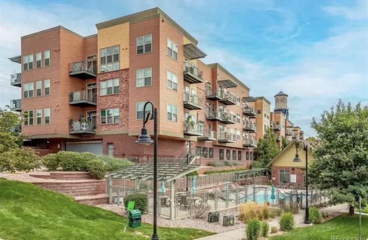 Renovated Condo - In Olde Town - Garage Parking! - Arvada, CO