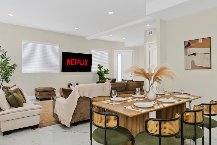 Spacious 3br/2.5b Boho Luxe+game Room • Central Oc - Santa Ana