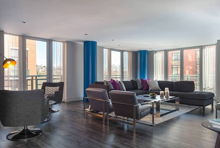 Modern Apartment In The Heart Of Shirlington! - Alexandria, VA