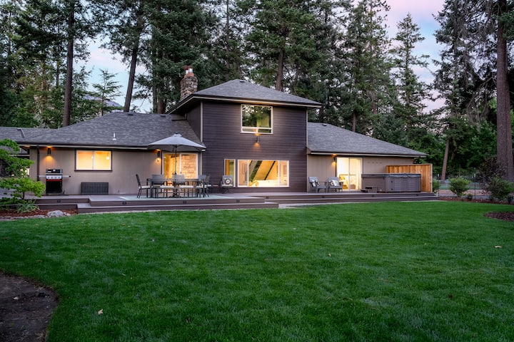 King Beds/river/hot Tub/pool/bbq/full Kitchen/new! - Valley of the Rogue State Park, Gold Hill