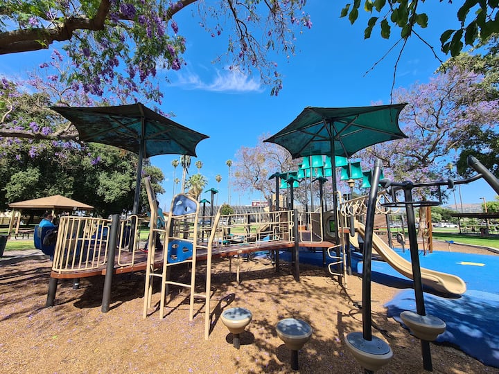 #1 Full Remodel Large House 4b2b W/ Large Yard - West Covina, CA