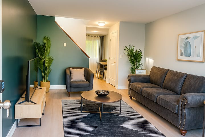 Your Next Family Home In Hartford Prime Location - Bloomfield, CT