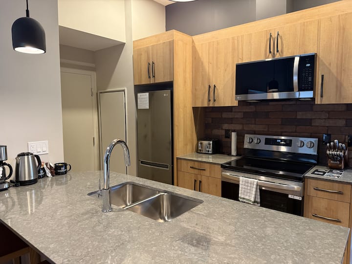 Downtown Studio - Revelstoke