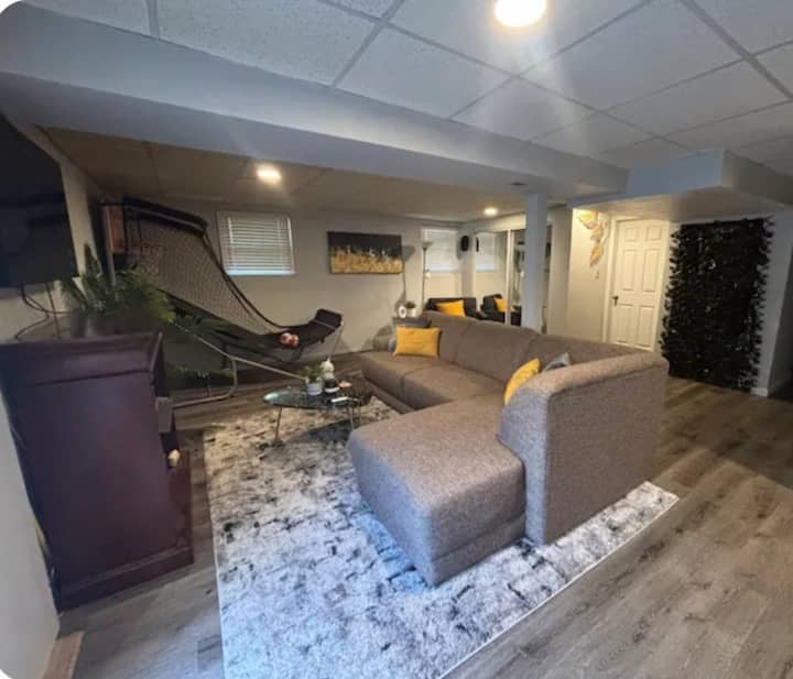 Wooded Hideaway-hot Tub•king Bed•airport 6mi - Maryville, TN