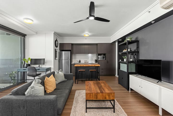 Stylish Apt In James St Precinct W/ Pool & Parking - Newstead