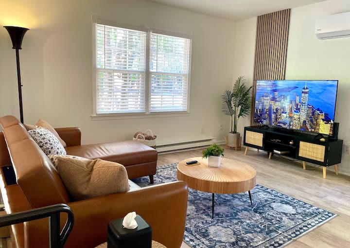 Cozy Home With Private Backyard Peaceful Stay - Raleigh, NC