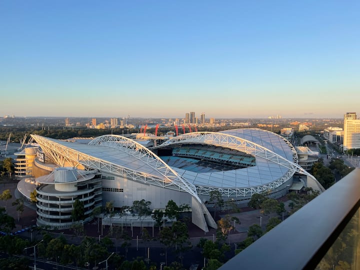 Stylish Stay 3beds Apt-walk Stadium•skyline View - Parramatta