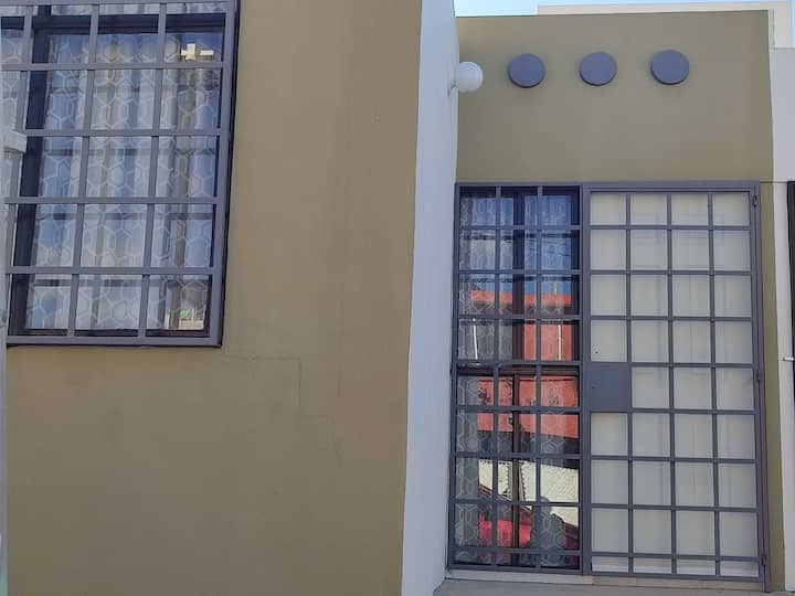 Casa Misión Cerca Del Hospital General - San Juan del Río
