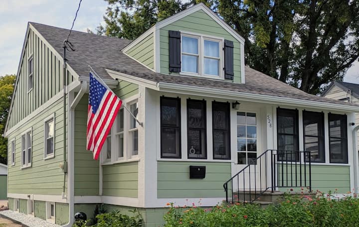 Rumley's Retreat - West Des Moines, IA