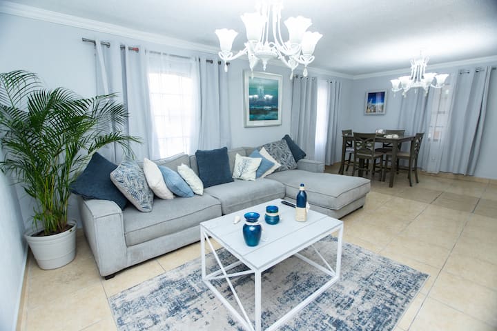 Casa Con Cochera 3 Recamaras-5 Min Usa-wifi Rápido - Brownsville, TX